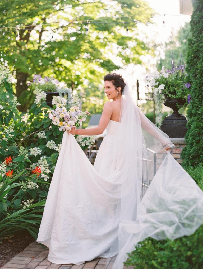 A Summery Editorial at Michigan's Lilley Mansion :: Rhiannon Bosse